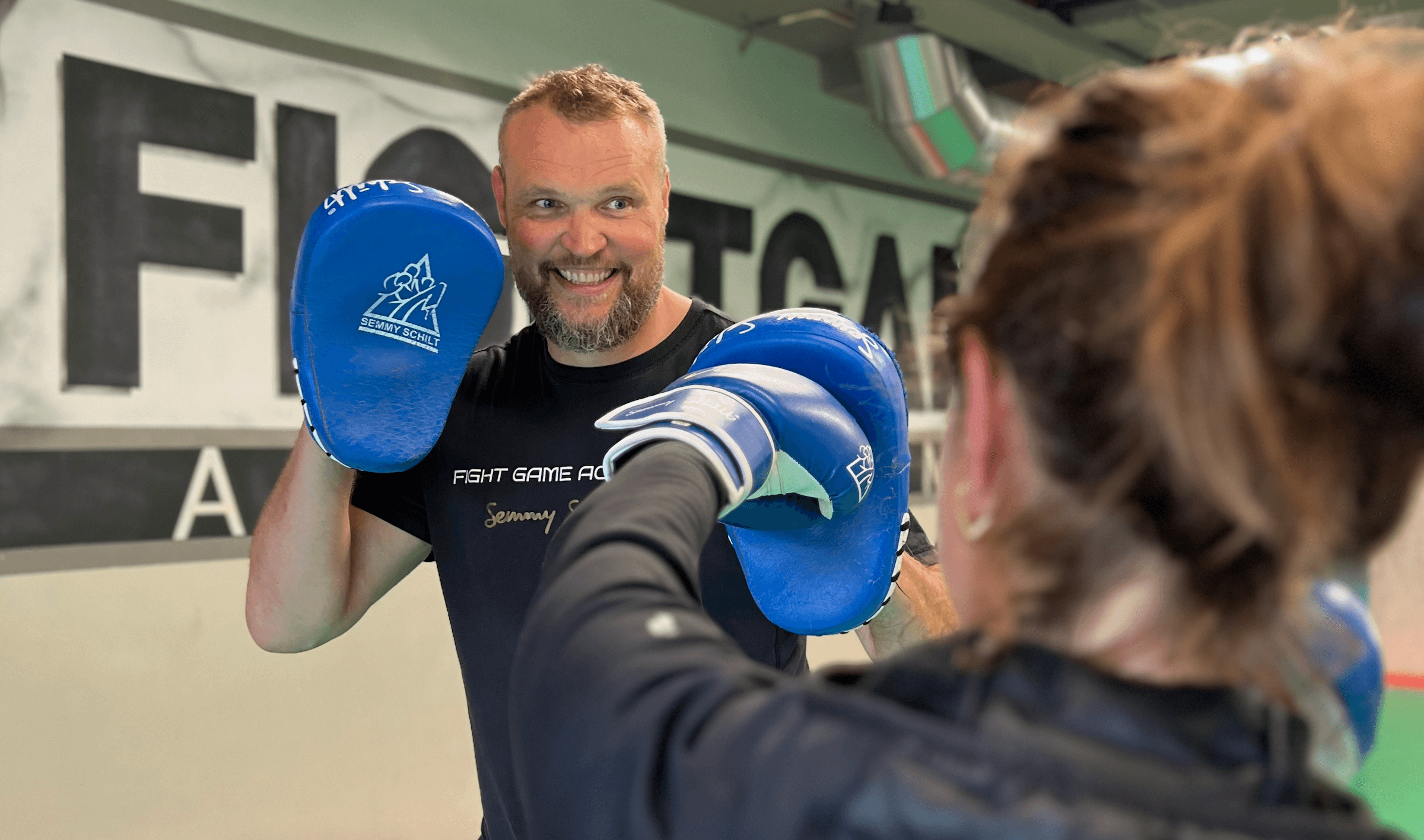 Boksen tegen Parkinson met Drentse bokslegende Semmy Schilt | Noorderland